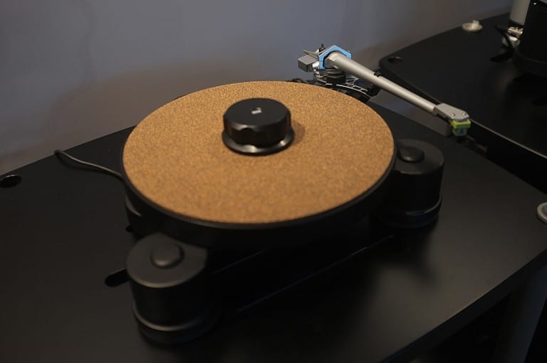You Spin Me Right Round - Turntables At High End Part 1 | Hifi Pig