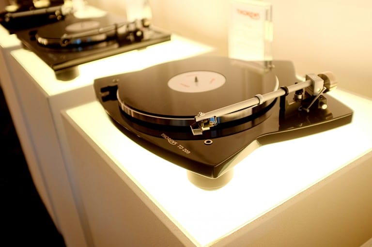 You Spin Me Right Round - Turntables At High End Part 1 | Hifi Pig