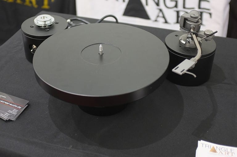 You Spin Me Right Round – Turntables At High End Part 1 – Hifi Pig