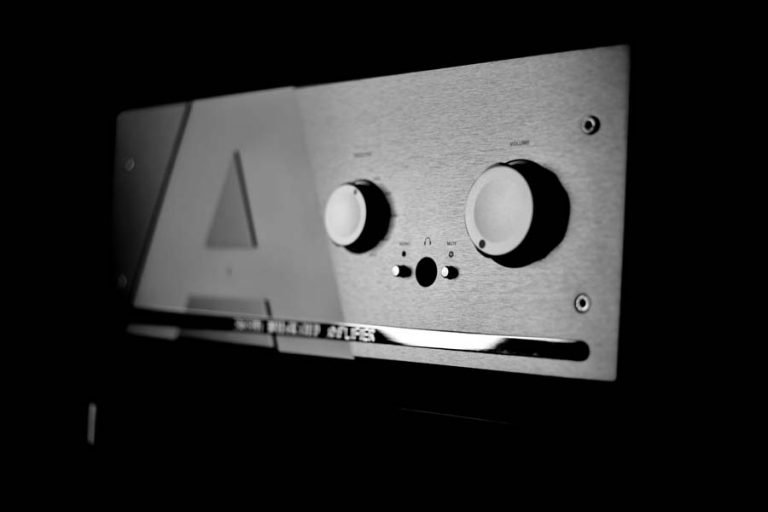 AVID HIFI SIGSUM Integrated Amplifier – Hifi Pig