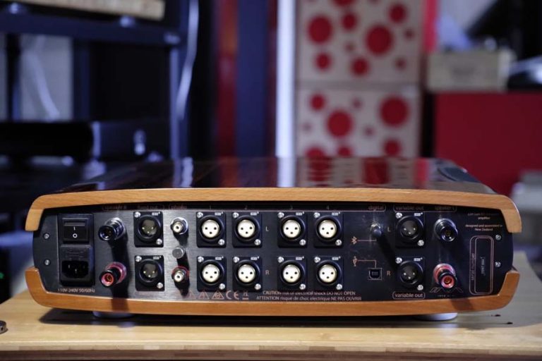 JAVA HiFi Double Shot Integrated Amplifier | Hifi Pig