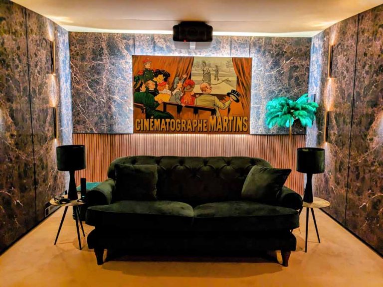 Martins HiFi Snug Home Cinema | Hifi Pig