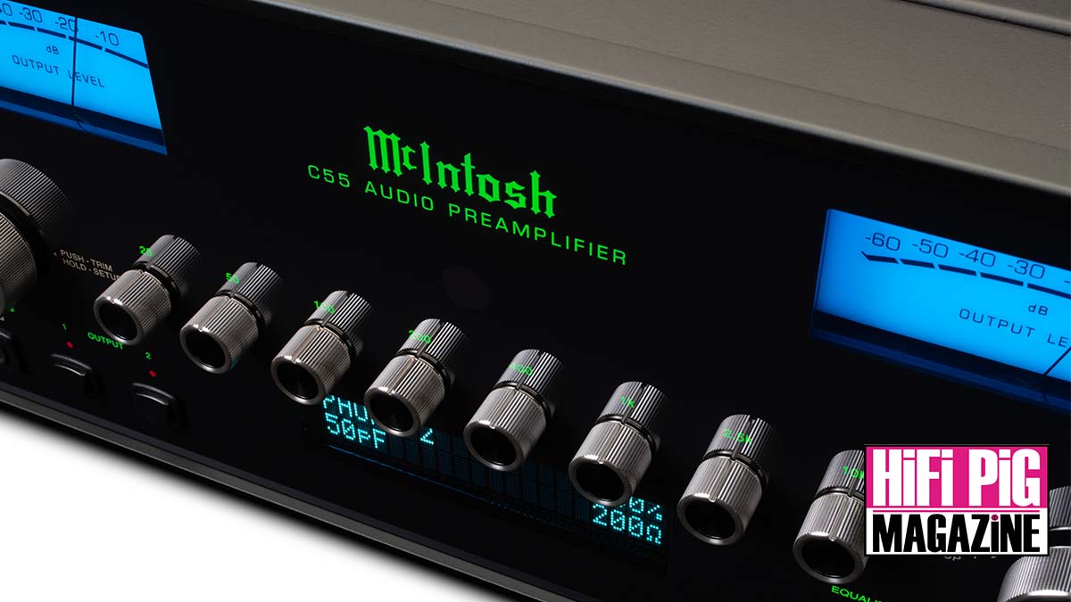 McIntosh C55 And McIntosh C2800 Preamplifiers | Hifi Pig