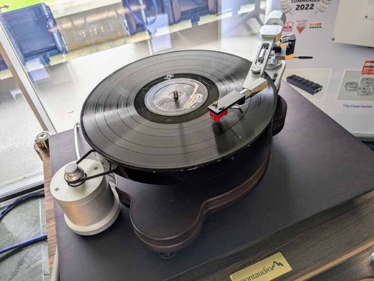 Connected Fidelity TT-Hub Turntable – Hifi Pig