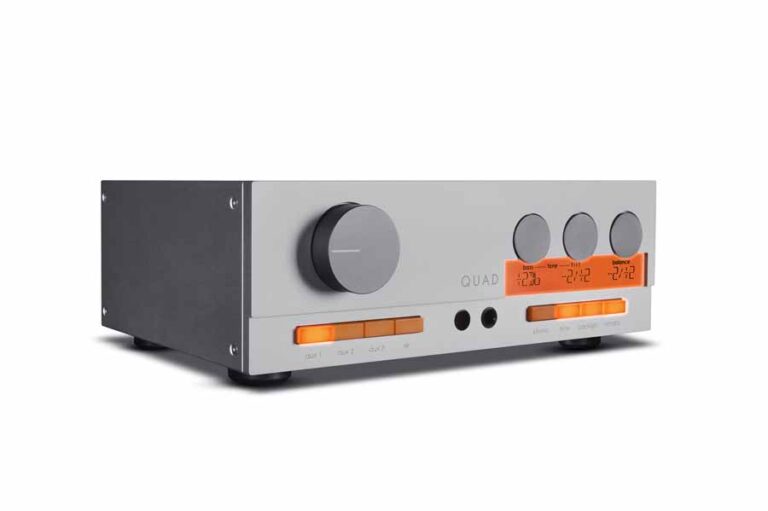 QUAD 33 Preamplifier And QUAD 303 Power Amplifier | Hifi Pig