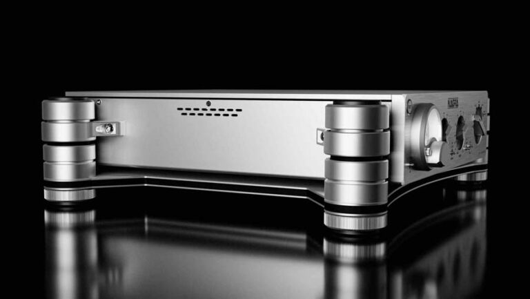 Nagra Reference AMP And Nagra Reference PREAMP – Hifi Pig