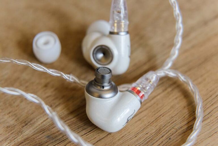 Meze Alba Earphones – Hifi Pig