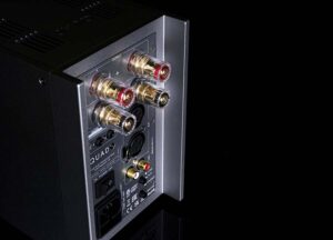 QUAD 33 Preamp And 303 Power Amp – Hifi Pig