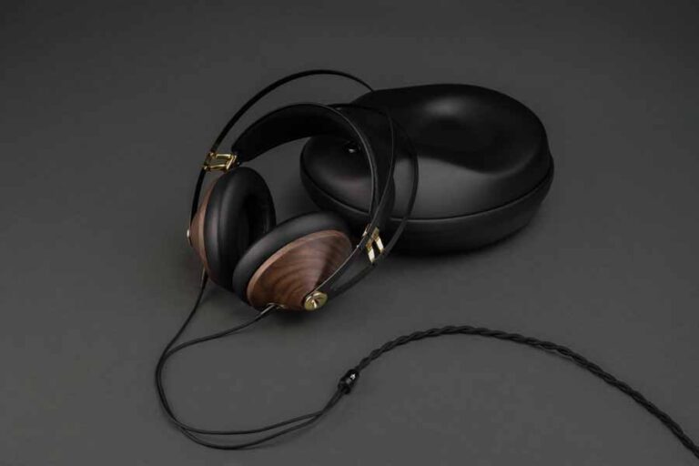 Meze Audio 99 Classics V2 Headphones – Hifi Pig