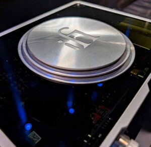 iFi iDSD Phantom DAC Headphone Amp And Streamer Launch – Hifi Pig